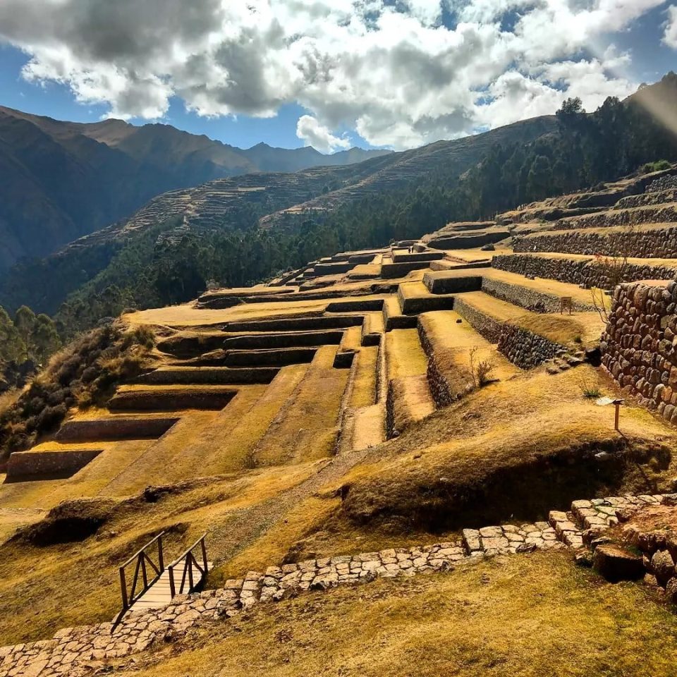 Chinchero and Manco Inca: the Last Stronghold of the Incas